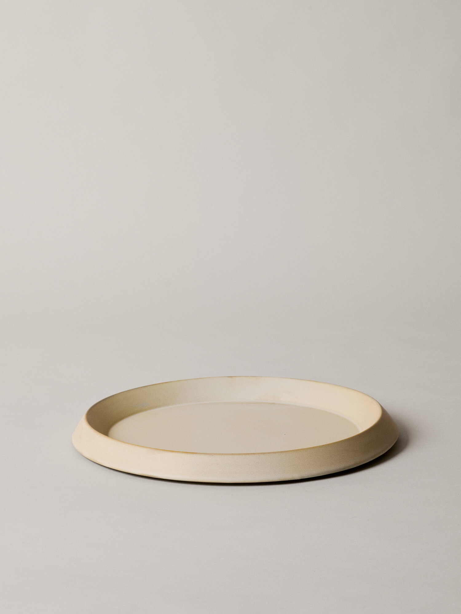 Ferm Living Erena serving platter, 35 cm, cream | Finnish Design Shop