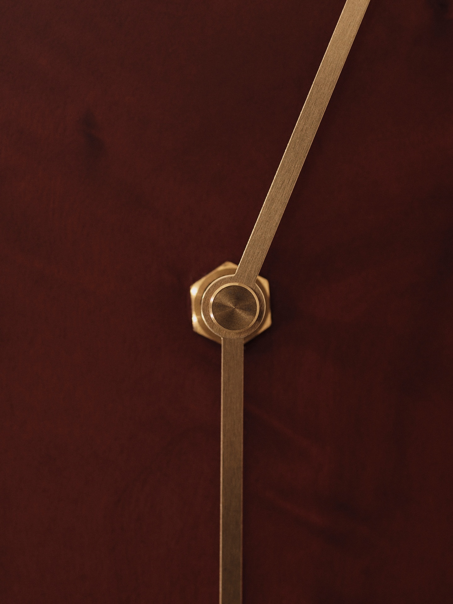 Ferm Living Melt wall clock, dark stained burl | Finnish Design Shop