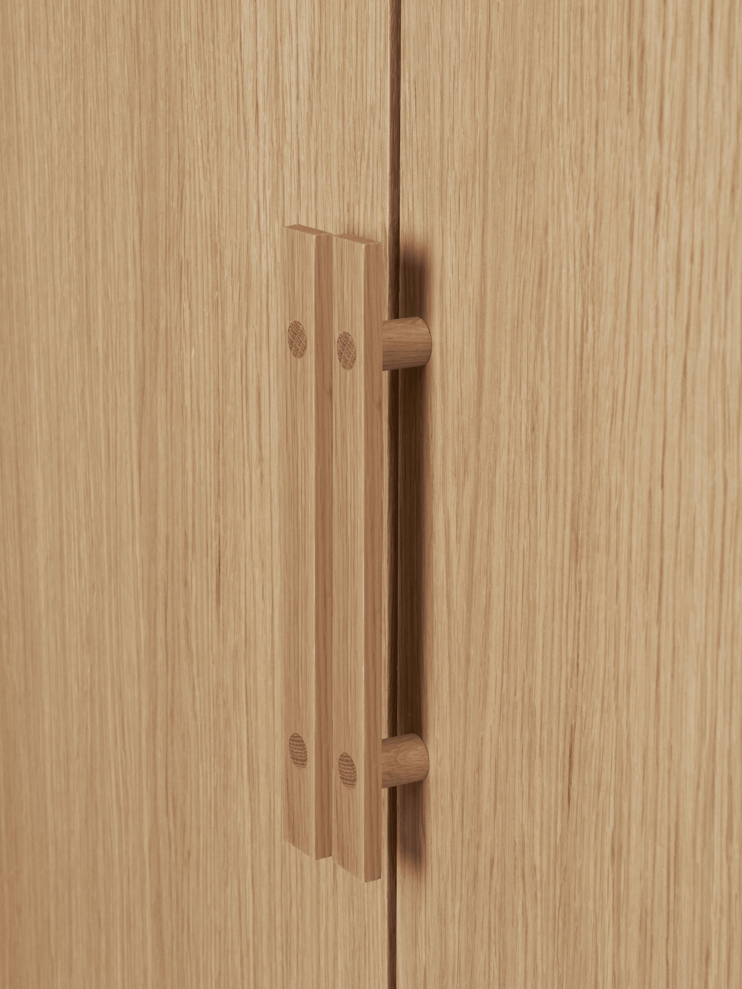 Ferm Living Stilt wardrobe, natural oak | Finnish Design Shop CH