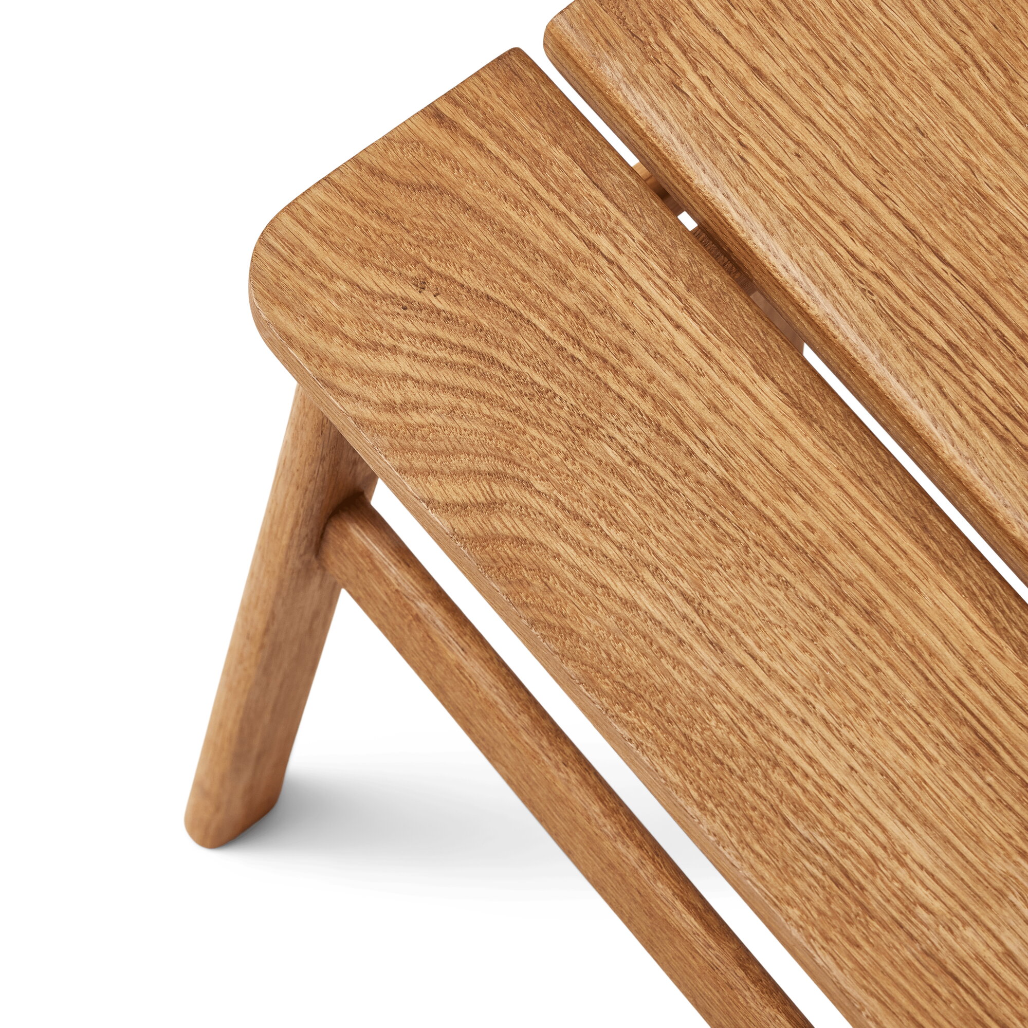 Form & Refine Angle standard stool, 45 cm, oiled oak | Finnish Design ...