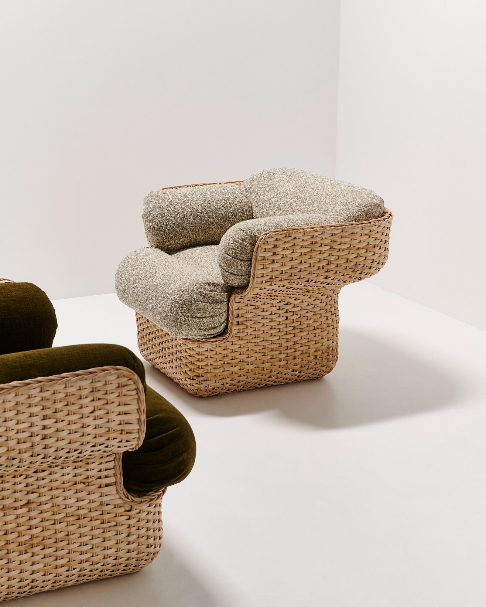 GUBI Basket lounge chair, rattan - Mumble 40 | Finnish Design Shop