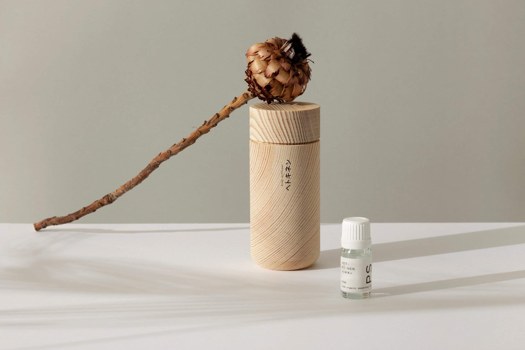 Hetkinen Drop diffuser set, pine wood | Finnish Design Shop