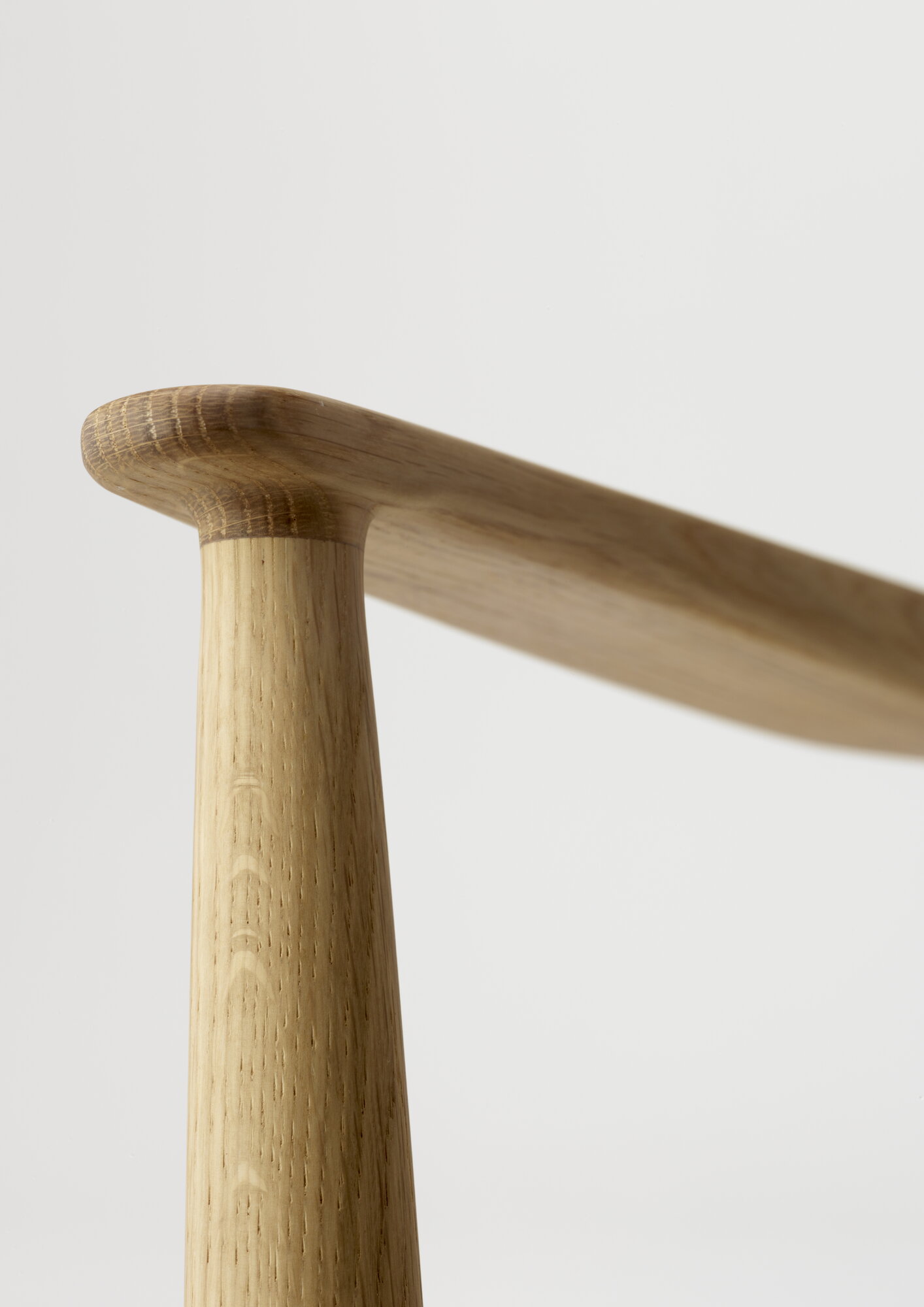 Karimoku Case N-DC01 dining armchair, lacquered oak - natural paper ...