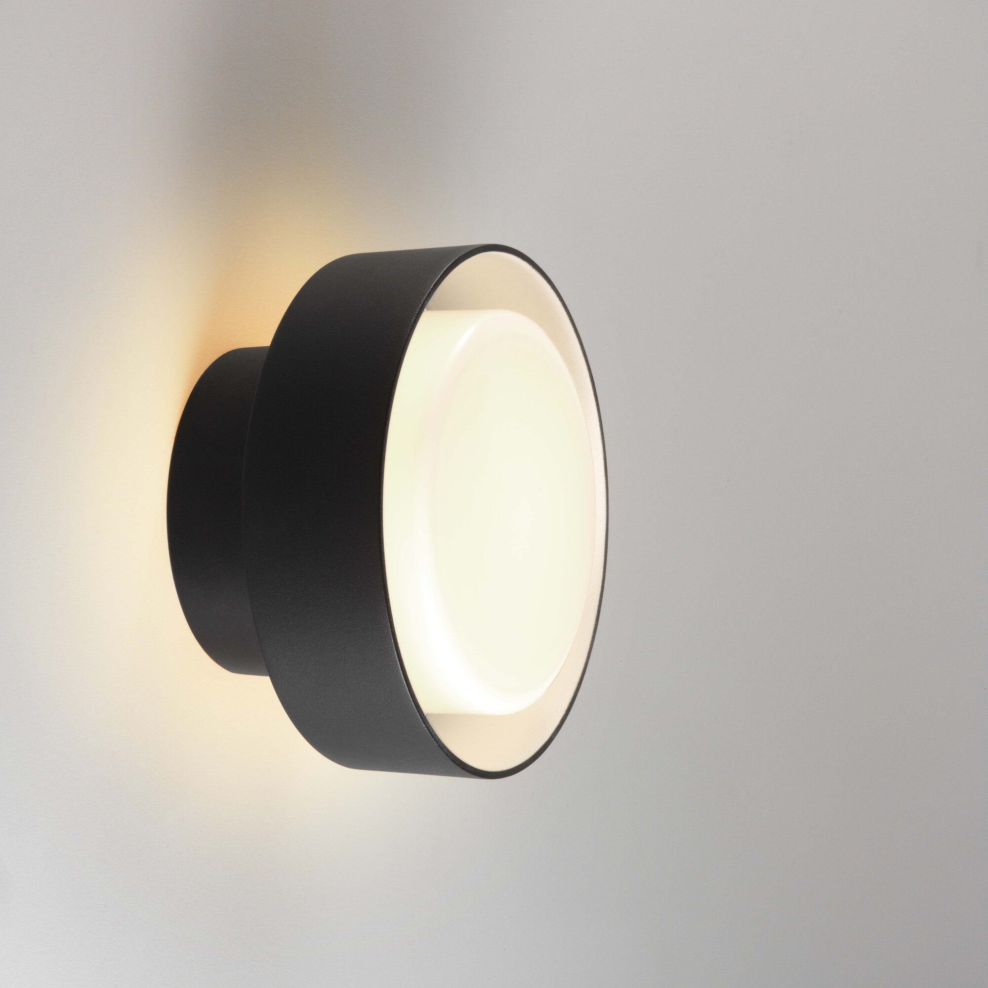 Marset Plaff-On IP65 ceiling lamp, black | Finnish Design Shop