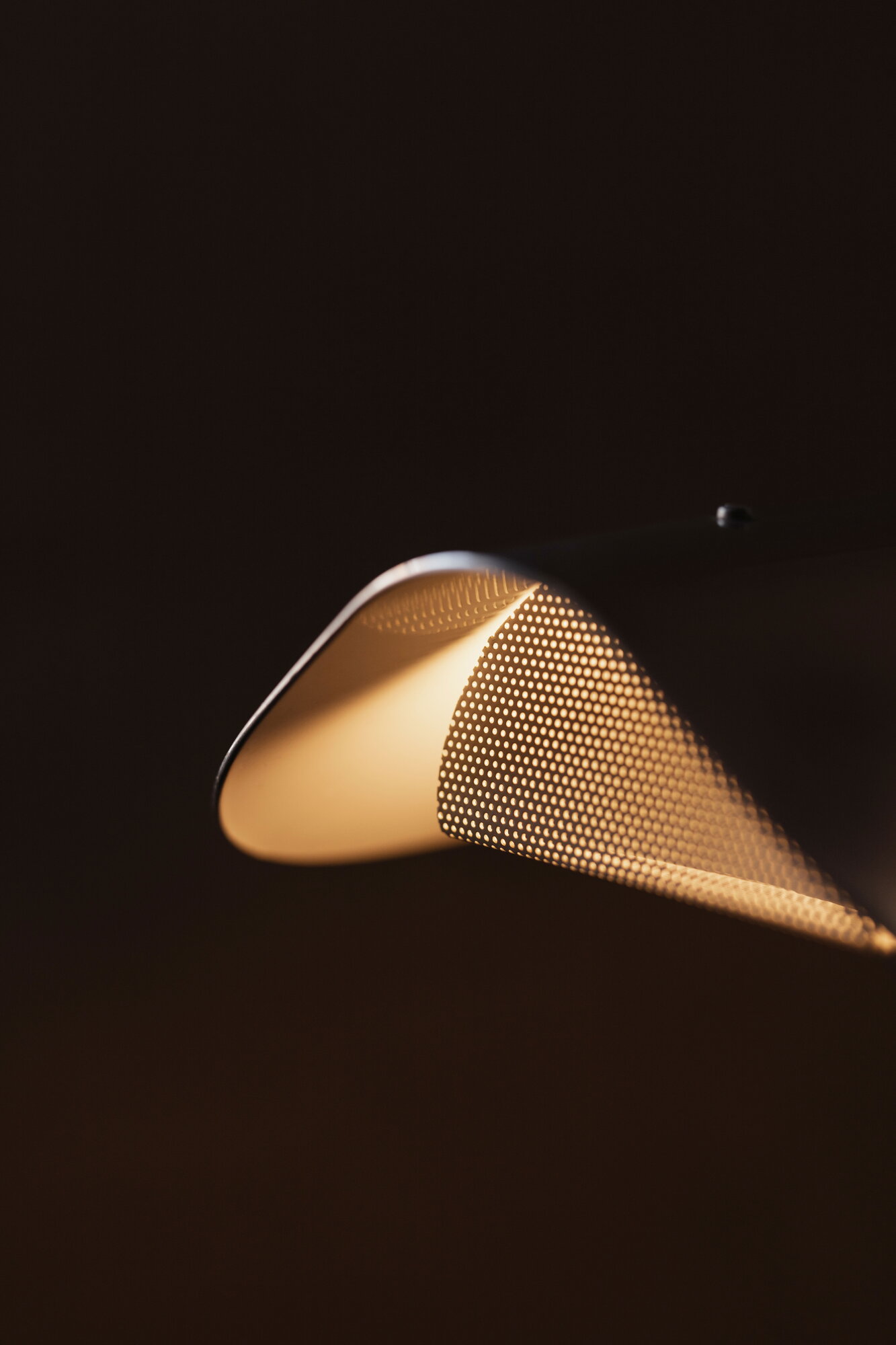 Audo Copenhagen Wing table lamp, aluminium | Finnish Design Shop