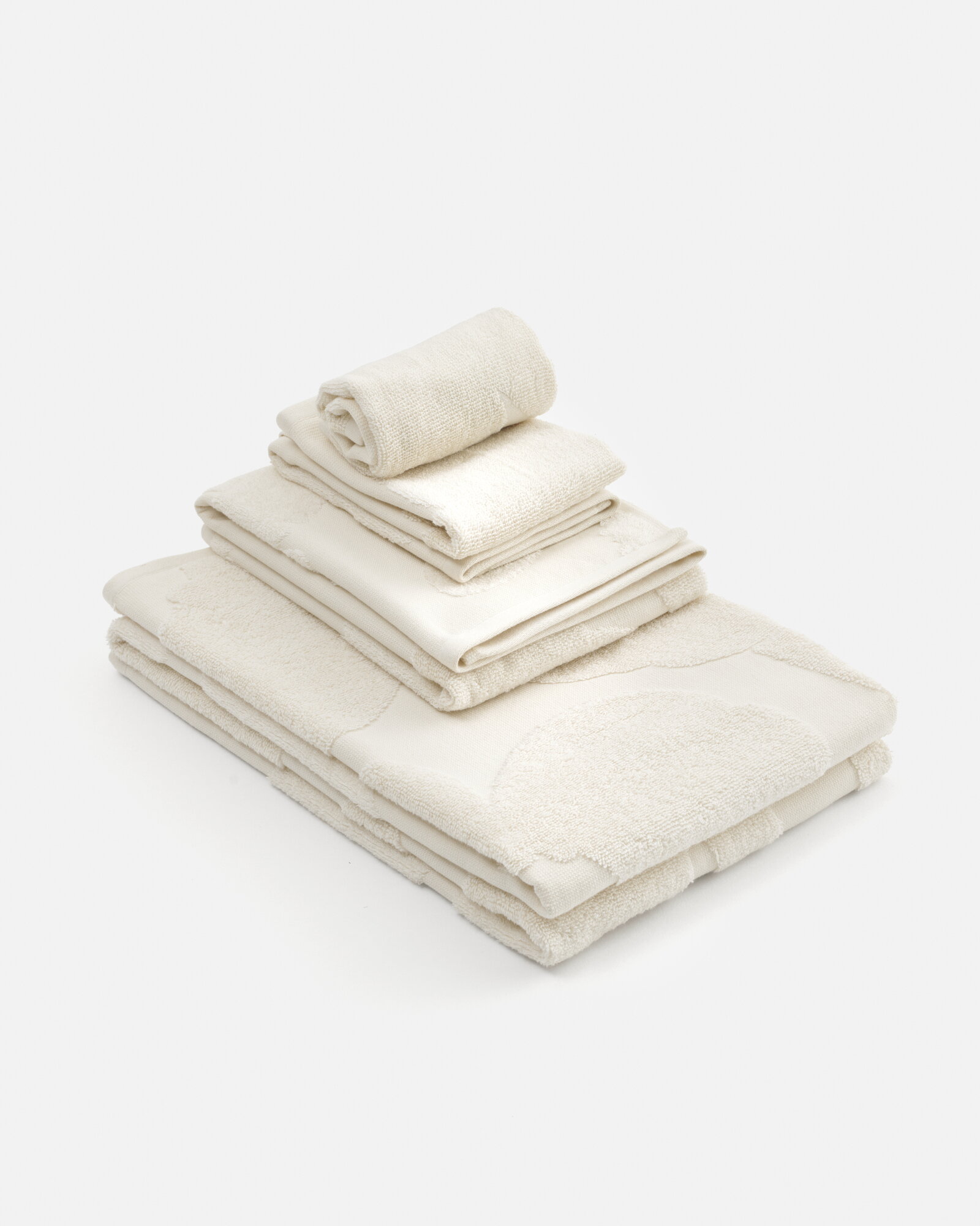 Marimekko Unikko Solid hand towel 50 x 70 cm, ivory | Finnish Design Shop