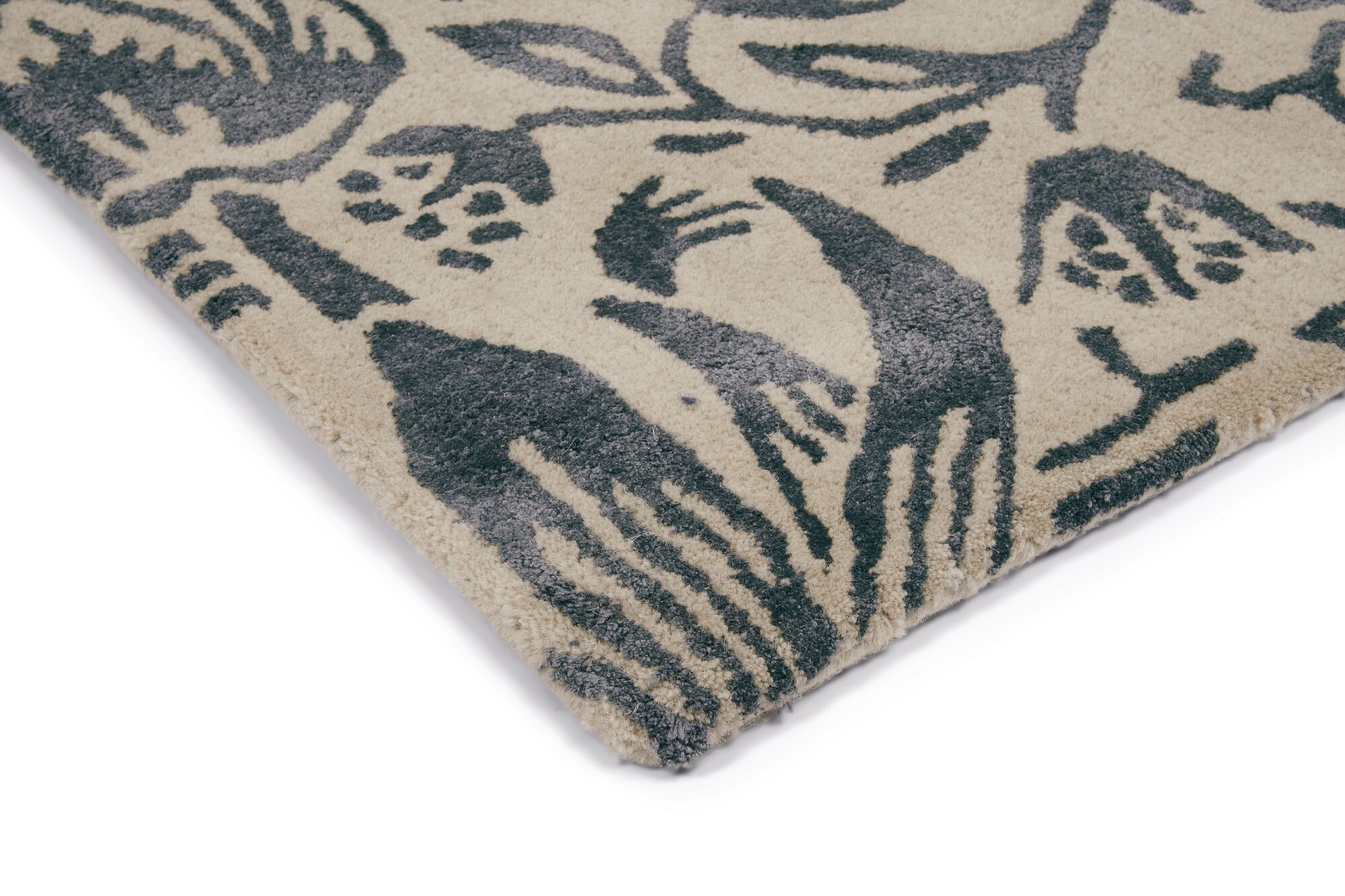 Morris & Co. Pure Strawberry Thief rug, ink | Finnish Design Shop