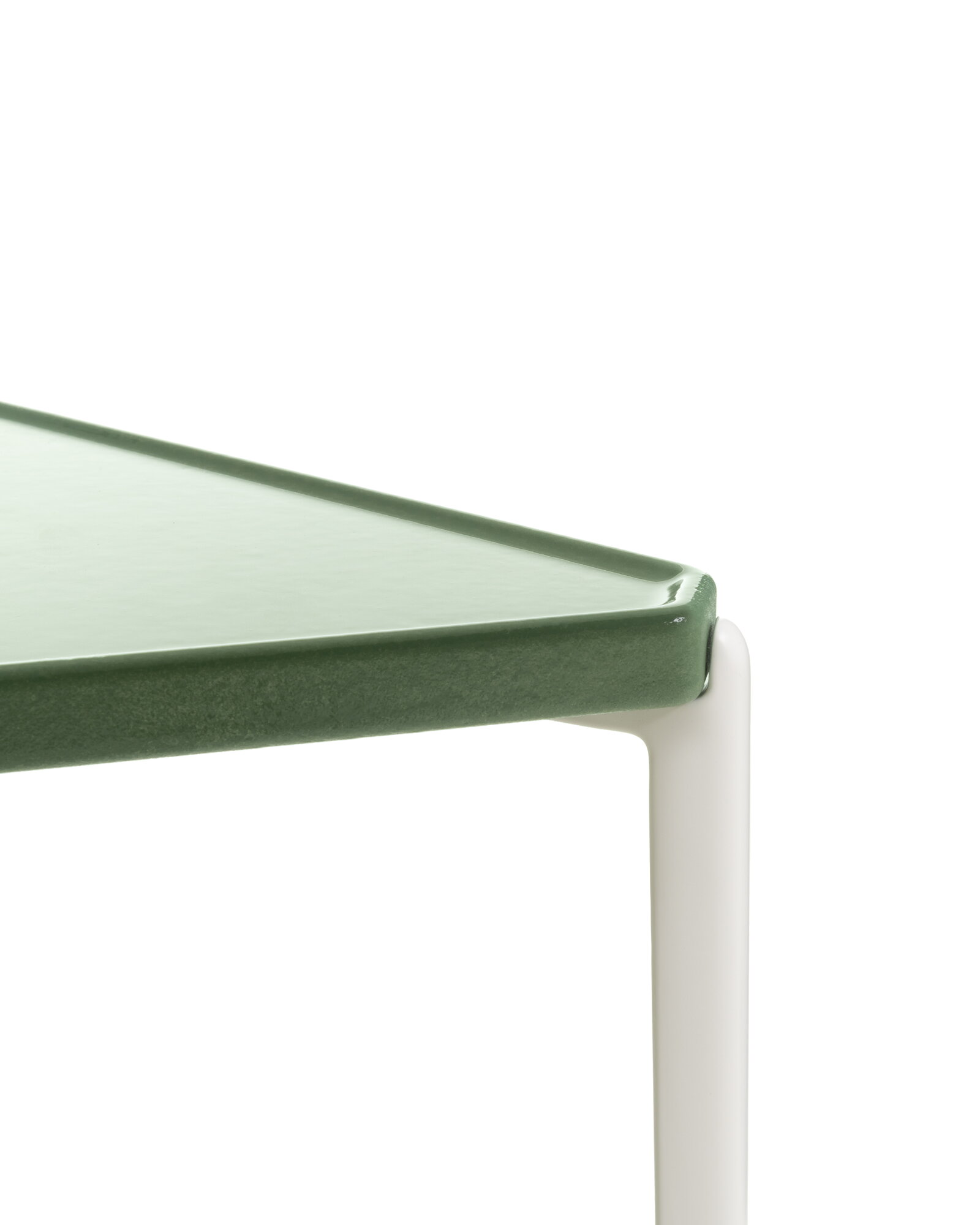 Magis Tambour low table, 44 cm, white - green | Finnish Design Shop