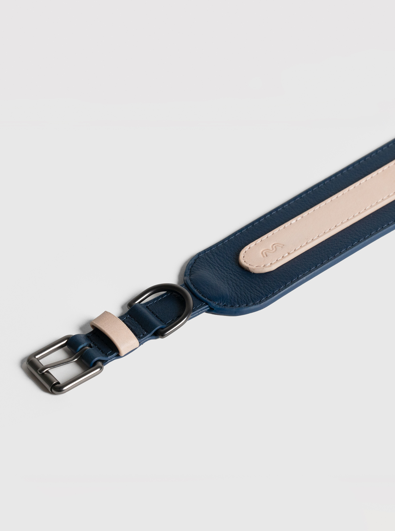 Masimalo Arch Wide collar, navy - natural | Finnish Design Shop