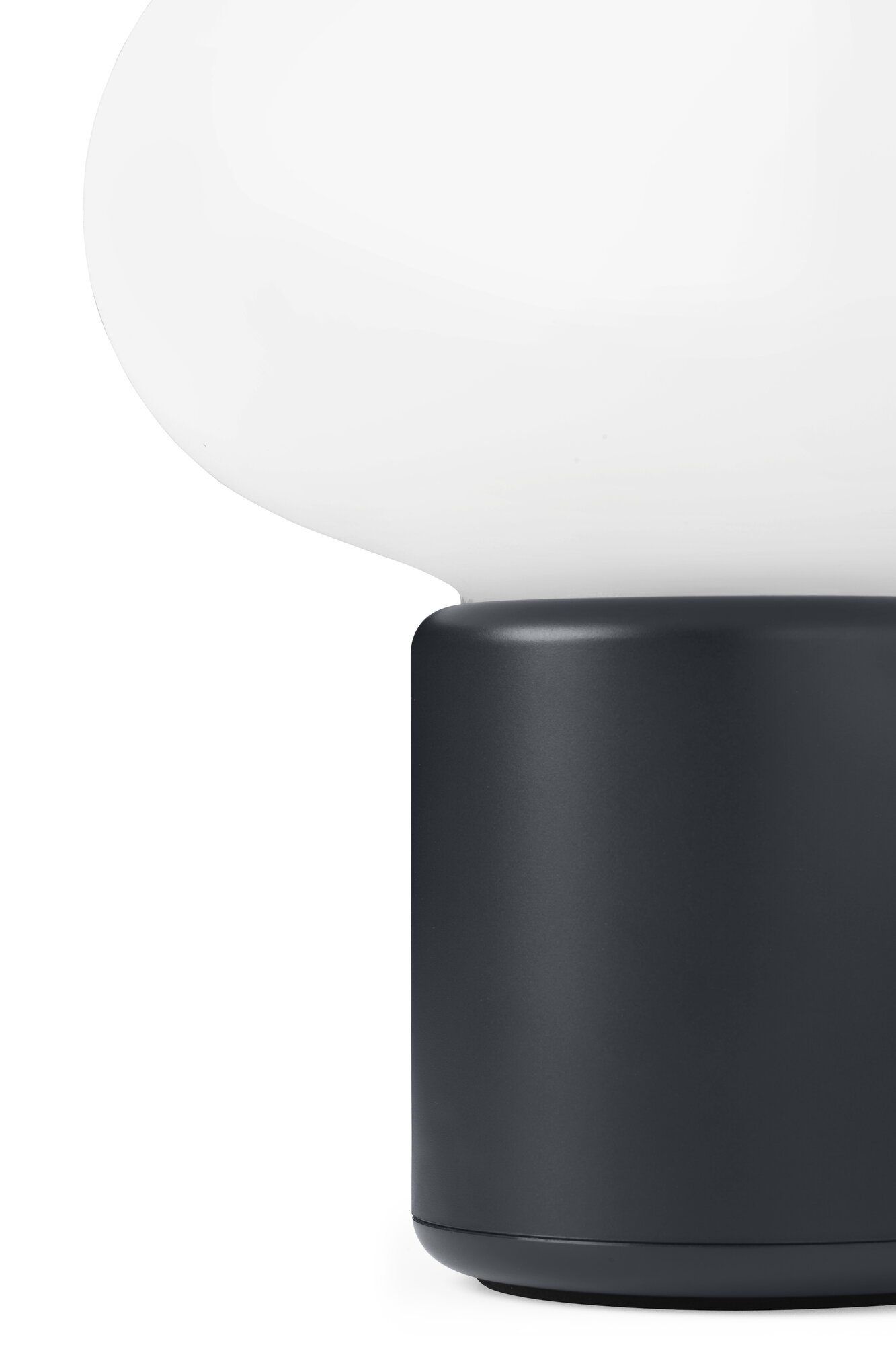New Works Karl-Johan portable table lamp, cold black | Finnish Design Shop