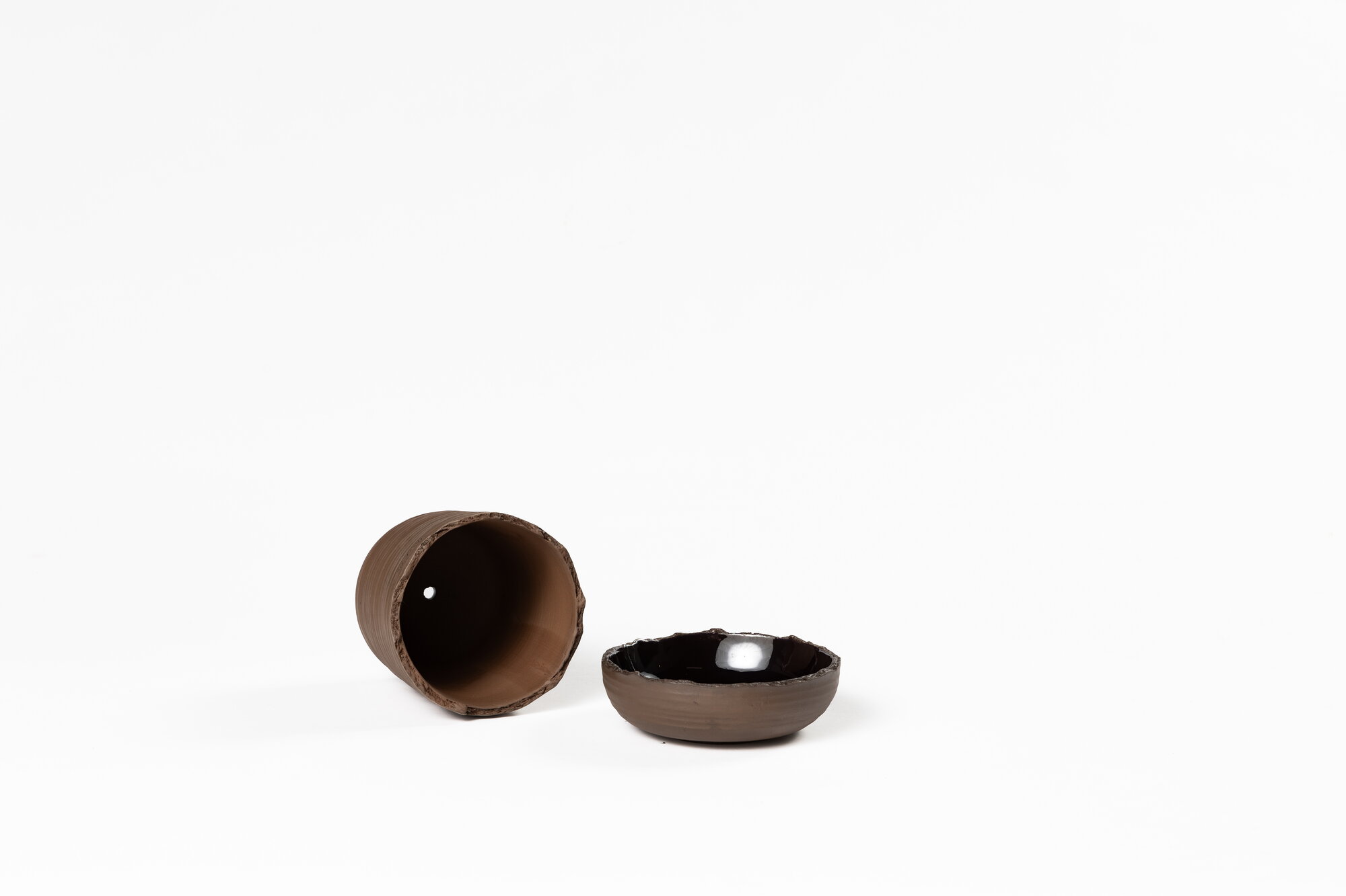 Vaidava Ceramics Soil pot with saucer, S, brown | Finnish Design Shop