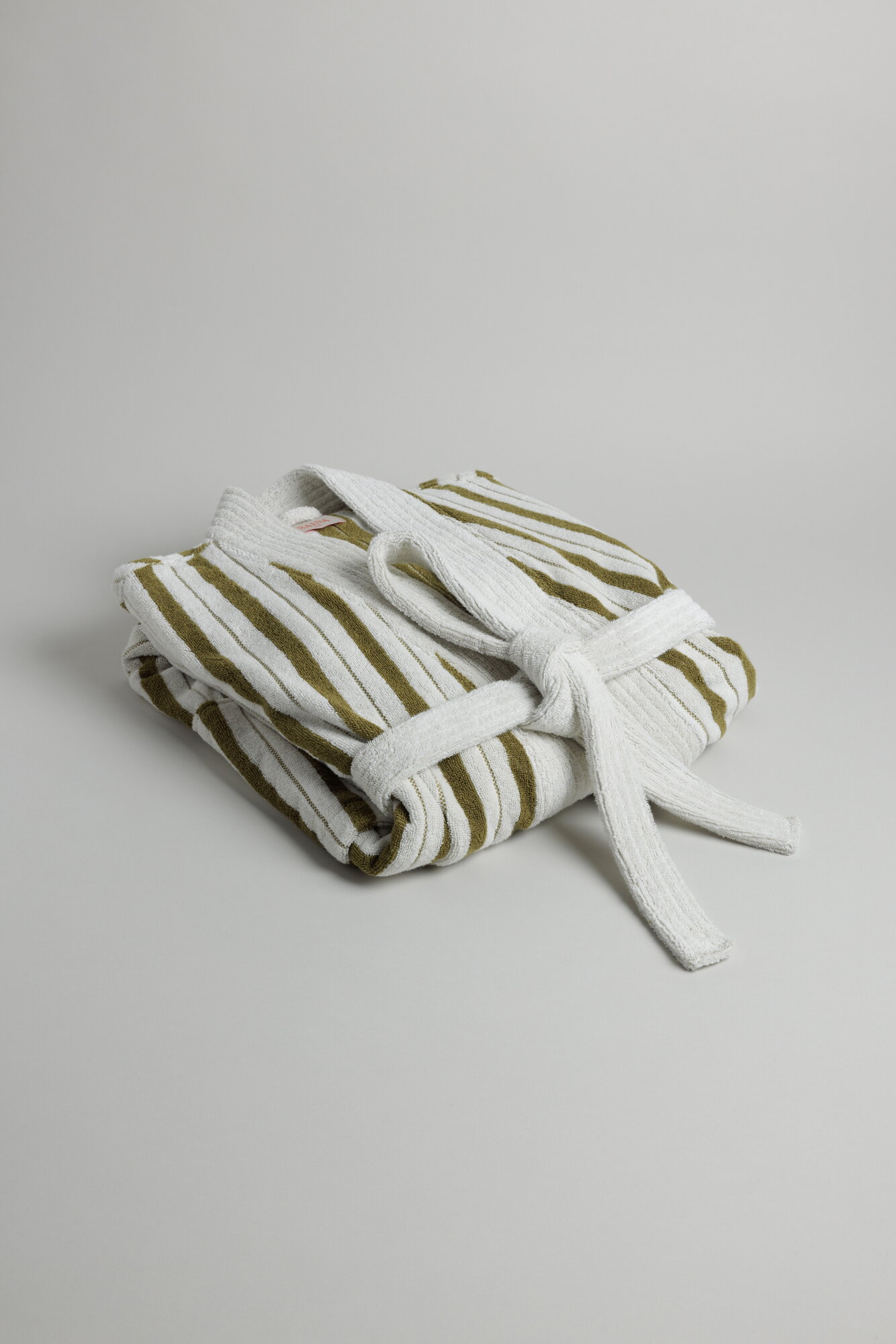 Baina Bath robe Sulis, heavyweight, caper - chalk | Finnish Design Shop CH