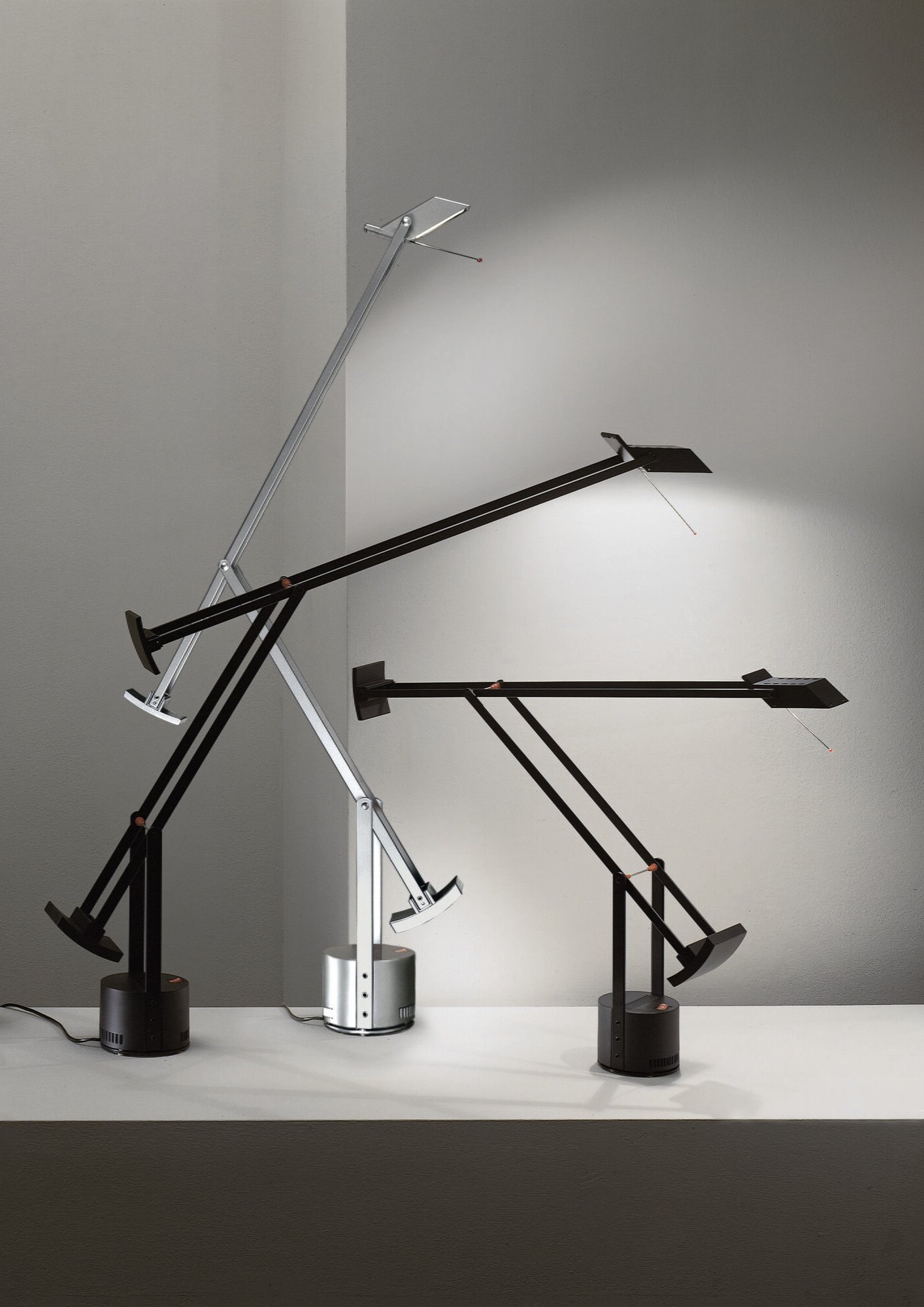 Artemide Tizio table lamp | Finnish Design Shop