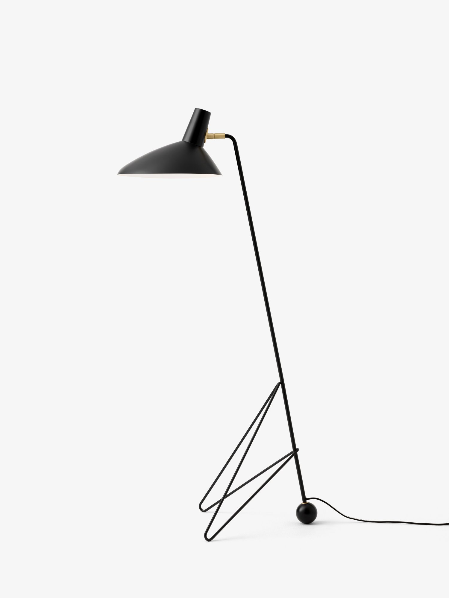 &Tradition Tripod HM8 lattiavalaisin, matta musta | Finnish Design Shop