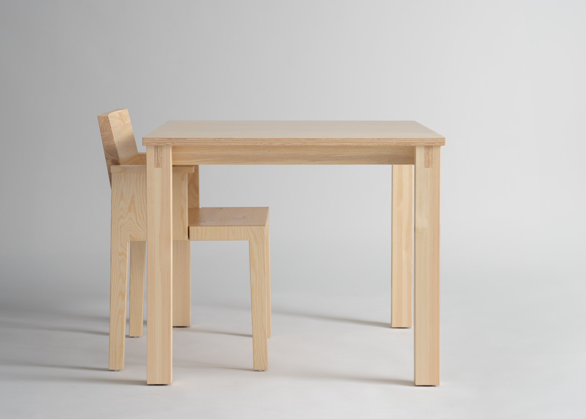 Vaarnii 016 Maasto dining table, 90 x 90 cm, pine | Finnish Design Shop