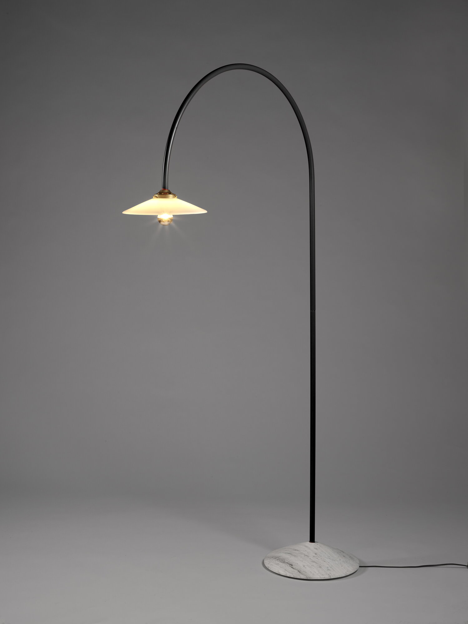 valerie_objects Standing Lamp Marble N°2, black | Finnish Design Shop