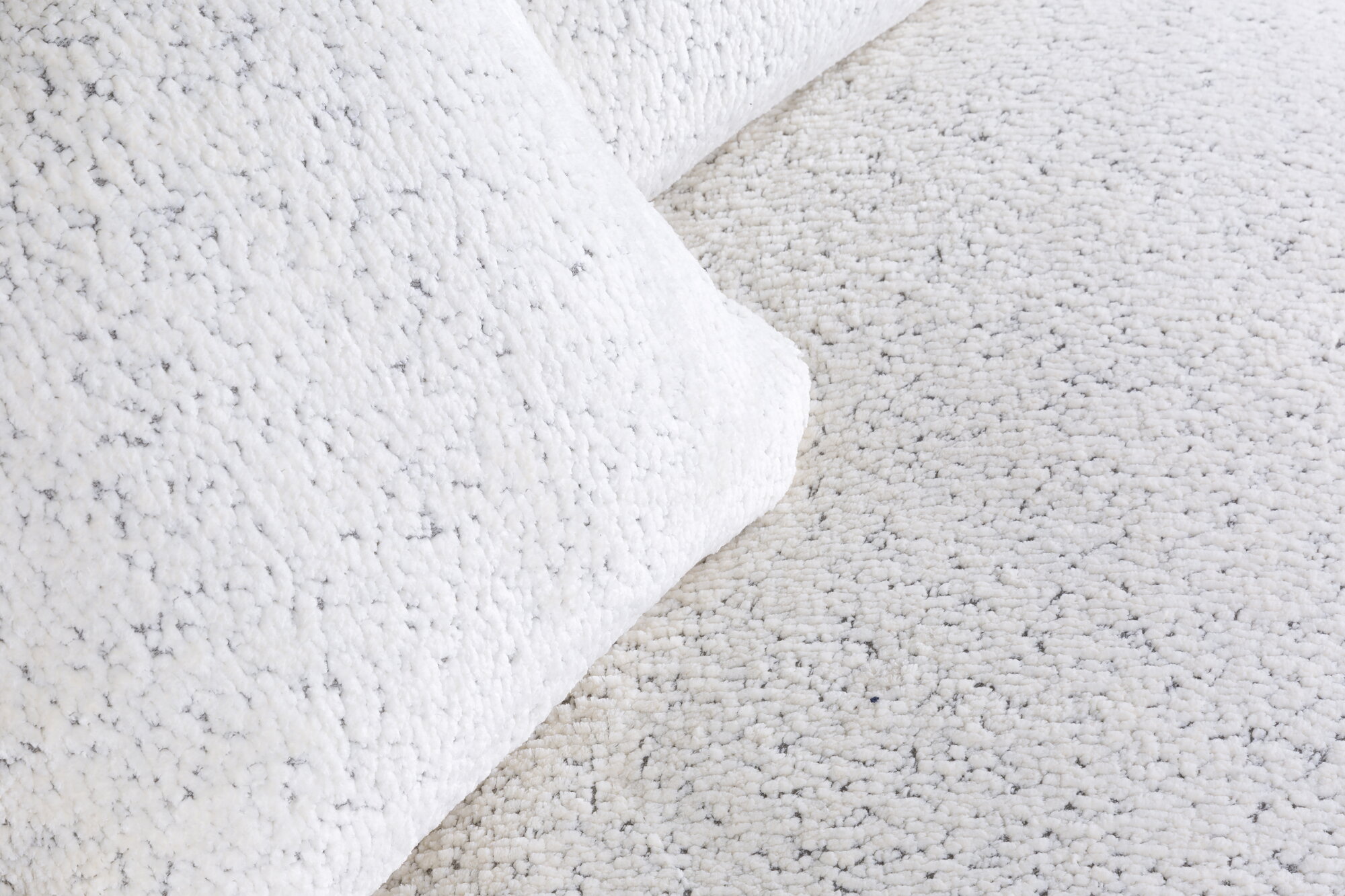 Moooi Love sofa, Dodo Pavone Jacquard | Finnish Design Shop