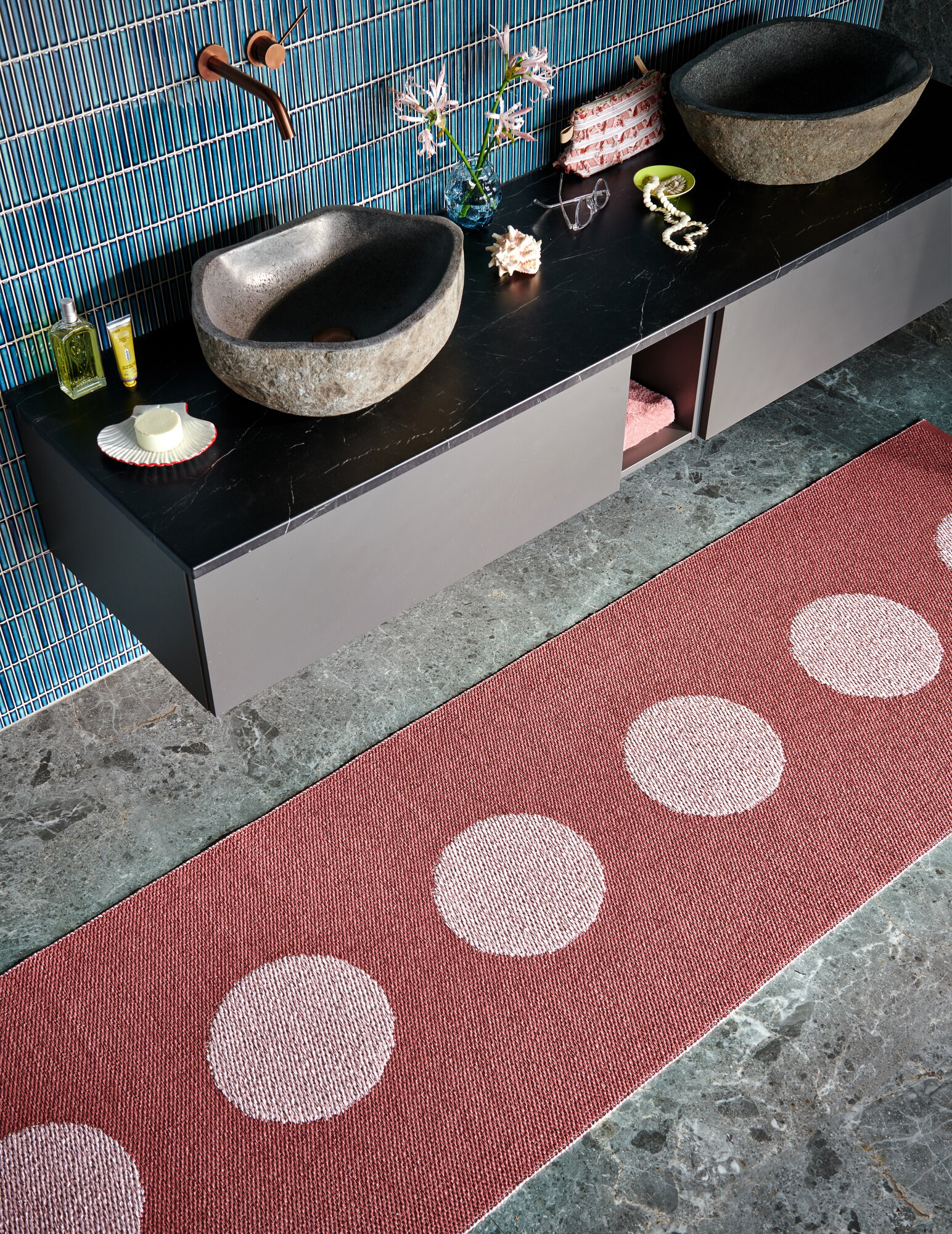 Pappelina Vera Pop rug, 70 x 360 cm, blush - pearl pink | Finnish ...