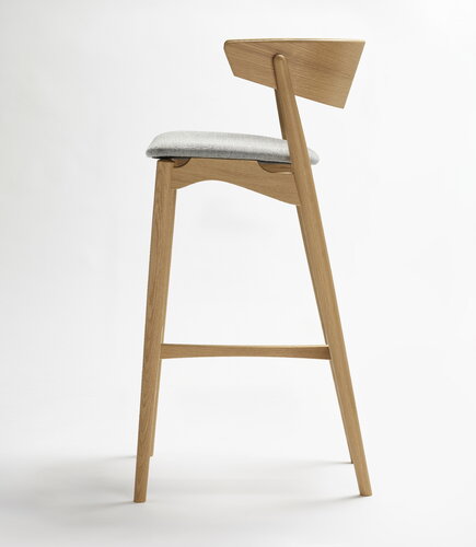 Sibast No 7 bar stool, 75 cm, white lacquered oak - grey Remix 123 ...