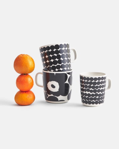 Marimekko Oiva - Unikko mug 4 dl, white - black | Finnish Design Shop