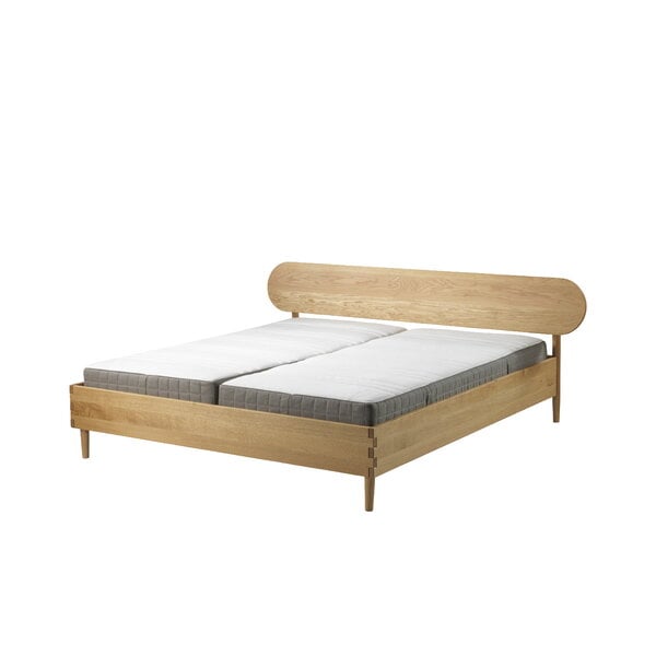 FDB Møbler G30 Radius bed frame, 180 x 200 cm, oiled oak | Finnish ...