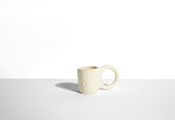 Petite Friture Donut mug, M, vanilla | Finnish Design Shop