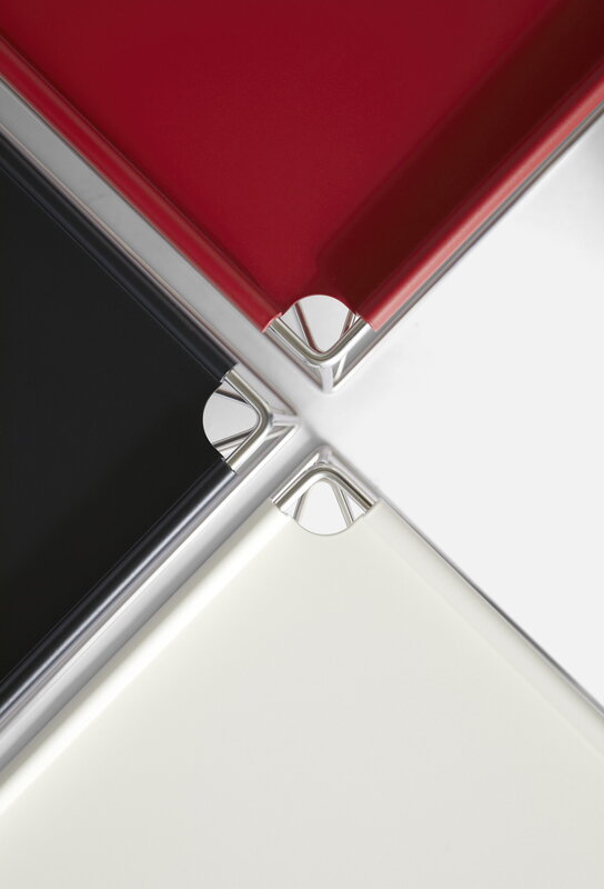 A. Petersen Wire table, steel - red | Finnish Design Shop