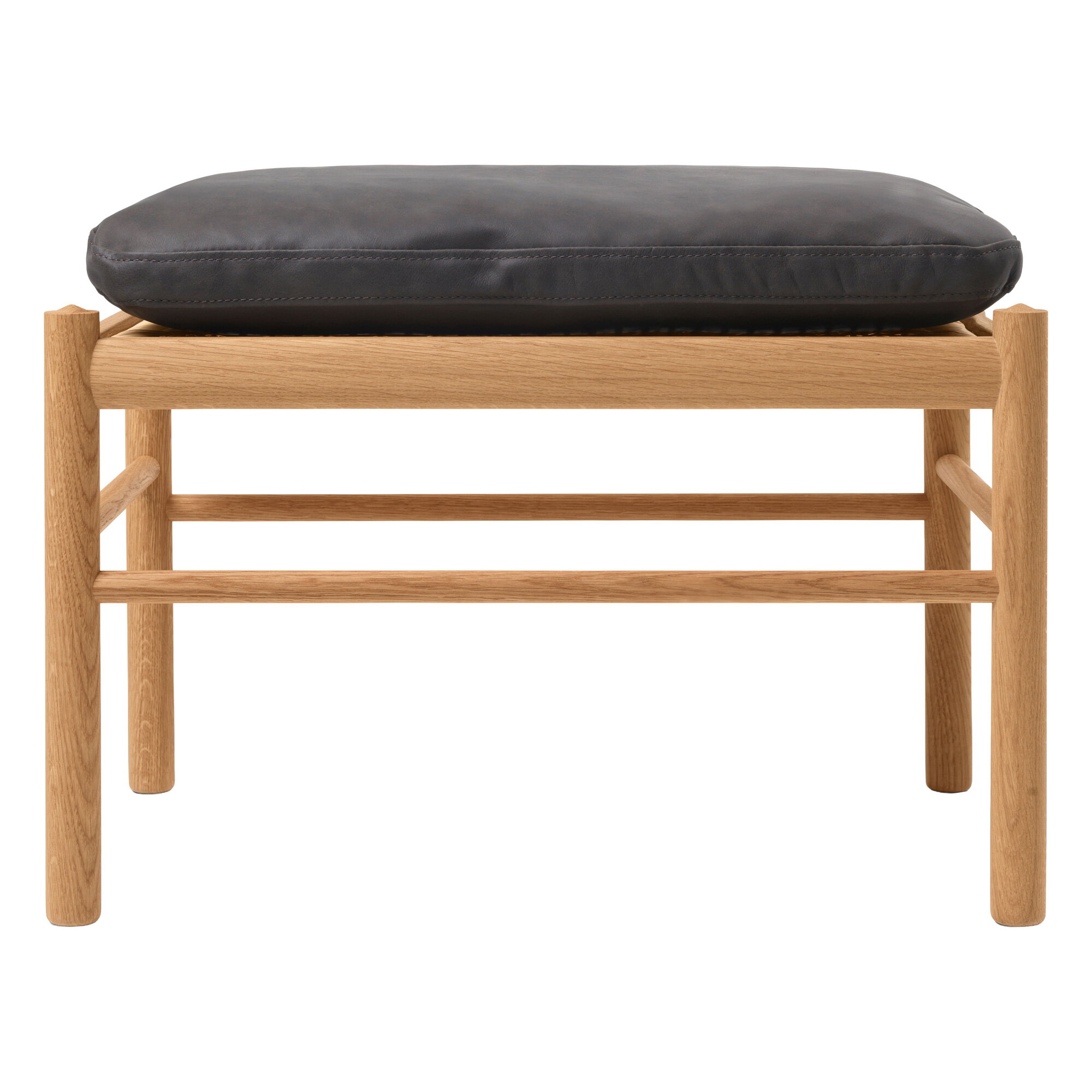 Carl Hansen & Søn OW149F Colonial footstool, oiled oak - Terra leather ...